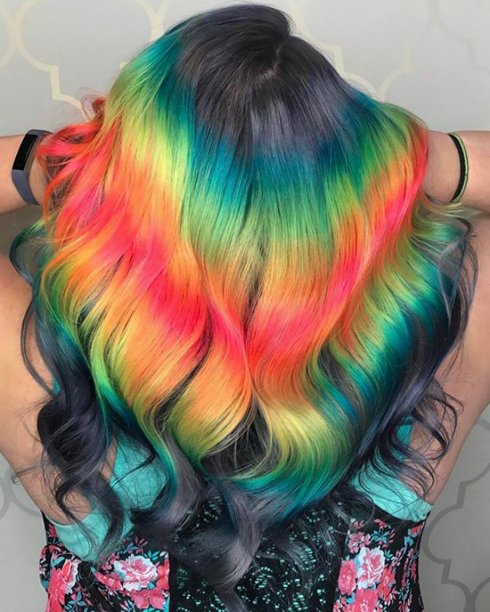 You Will In Love With This New Shine Line Hair Trend!
