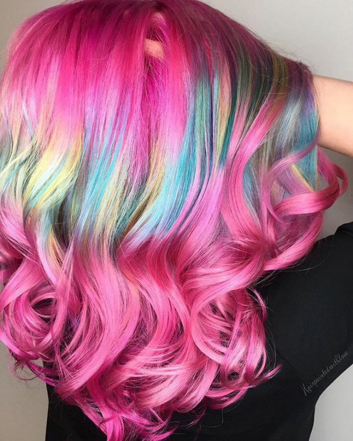 You Will In Love With This New Shine Line Hair Trend!