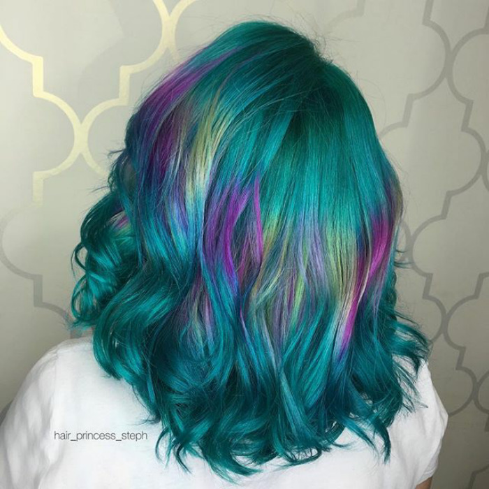 You Will In Love With This New Shine Line Hair Trend!