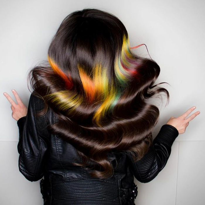 You Will In Love With This New Shine Line Hair Trend!