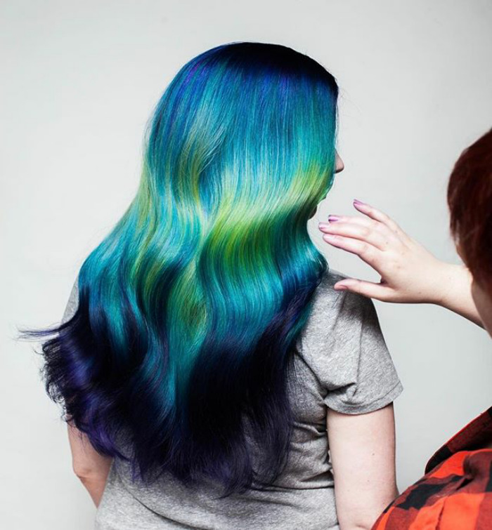 You Will In Love With This New Shine Line Hair Trend!