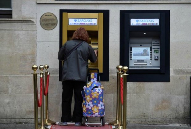 World's First ATM Machine Got A Golden Makeover On Its 50th Birthday!