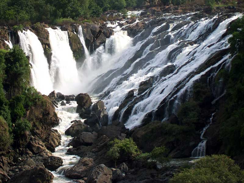 7 Waterfalls In India That Are The True Definition Of Beauty!
