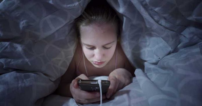 9 Reasons Why People Who Stay Awake At Night Are Awesome!