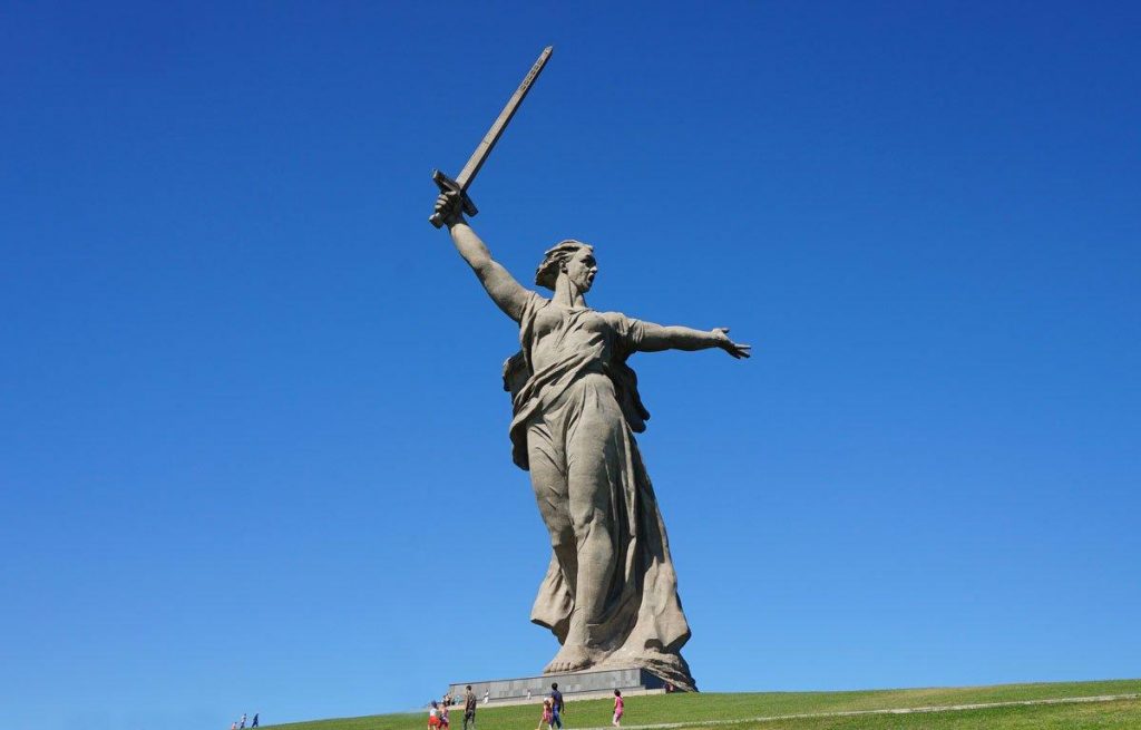 5 Most Famous Statues in The World | Famous Statues of World
