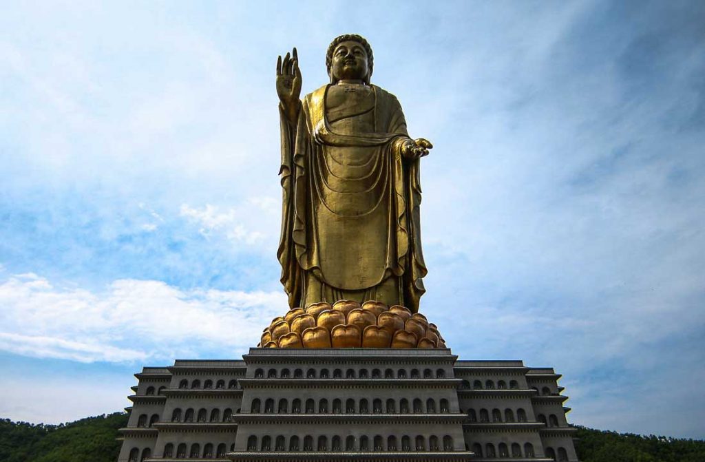 5 Most Famous Statues in The World | Famous Statues of World