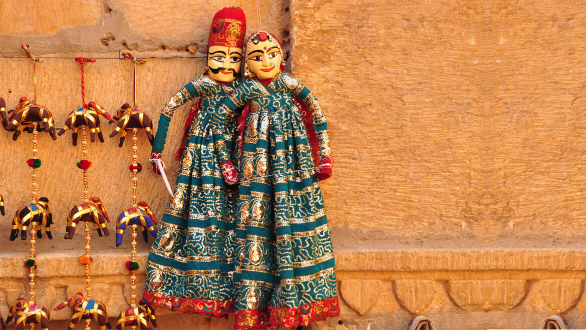 Some of the best Indian souvenirs that you can buy and take back with you