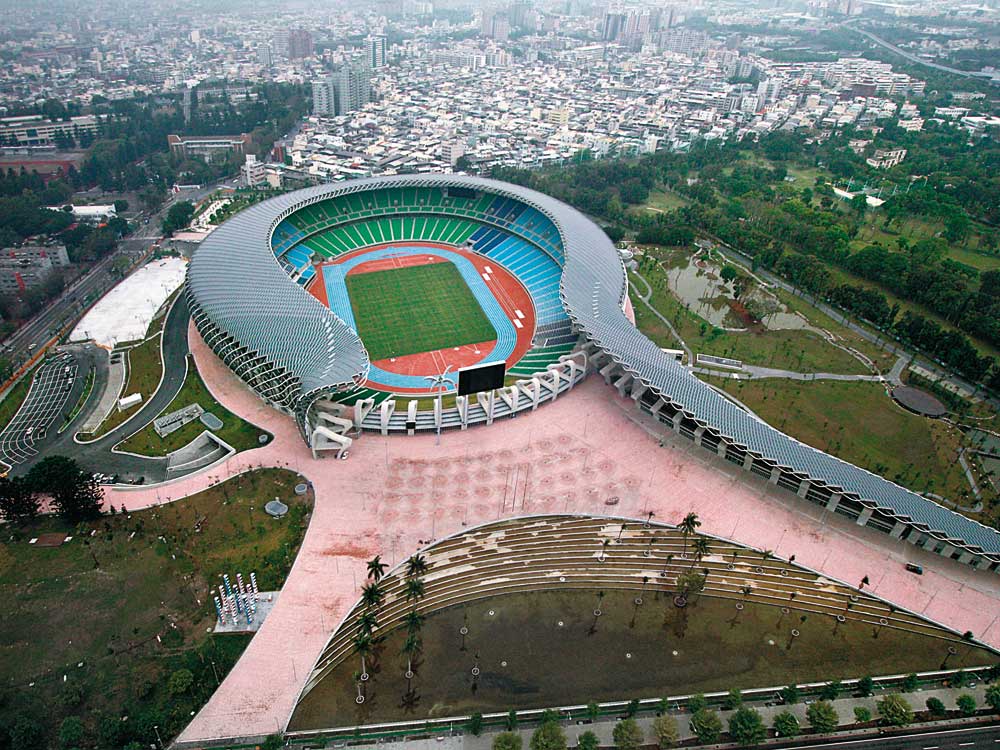 Some iconic or landmark buildings that use solar power around the world