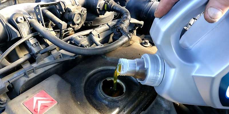 Why Do Cars Use Engine Oil or Lubricant? Types of Engine Oil