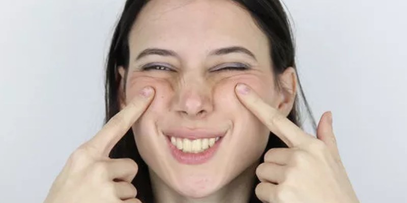 7 Exercises For How To Reduce Double Chin In 4 Weeks