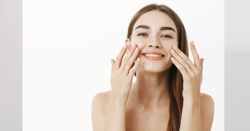 Natural Face Cleanser | What Can I Use to Clean My Face Naturally?