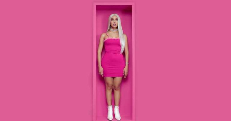 Why Is Pink A Feminine Color And How Did It Become A Girly Color?