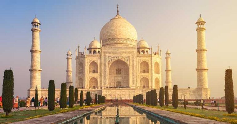 Top 10 Famous Monuments in The World | World's famous landmarks